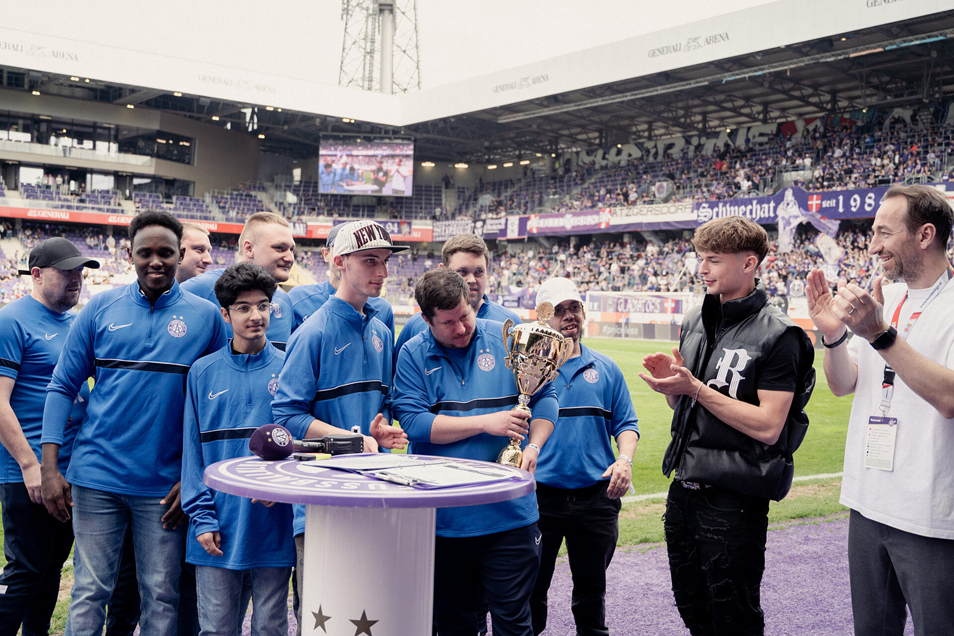 Coca Cola Inclusion Run & Ehrung im Stadion