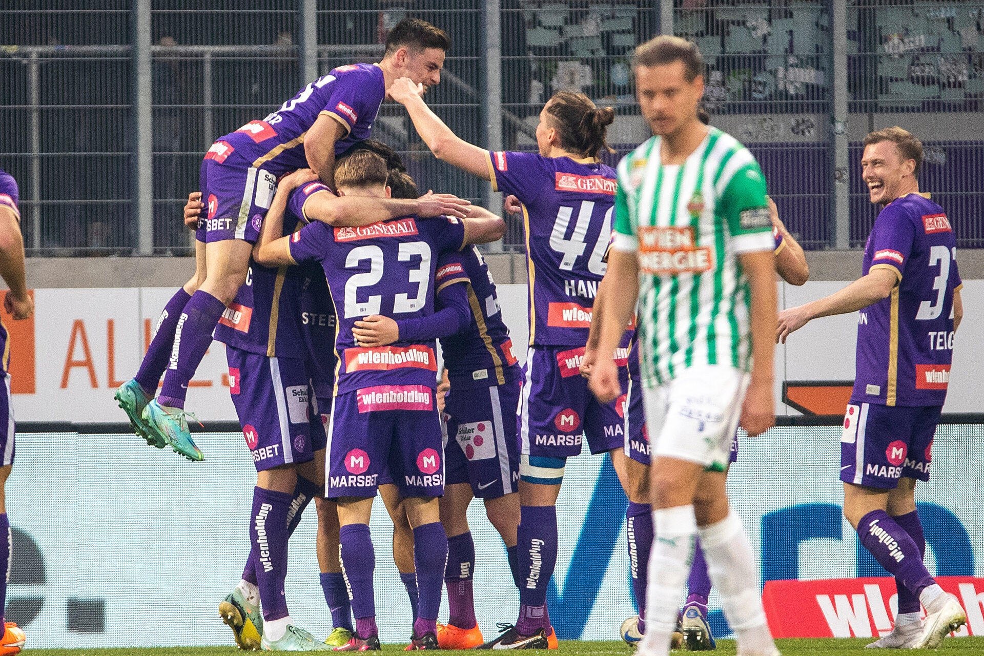 Derby winner! With 2-0 into the championship group