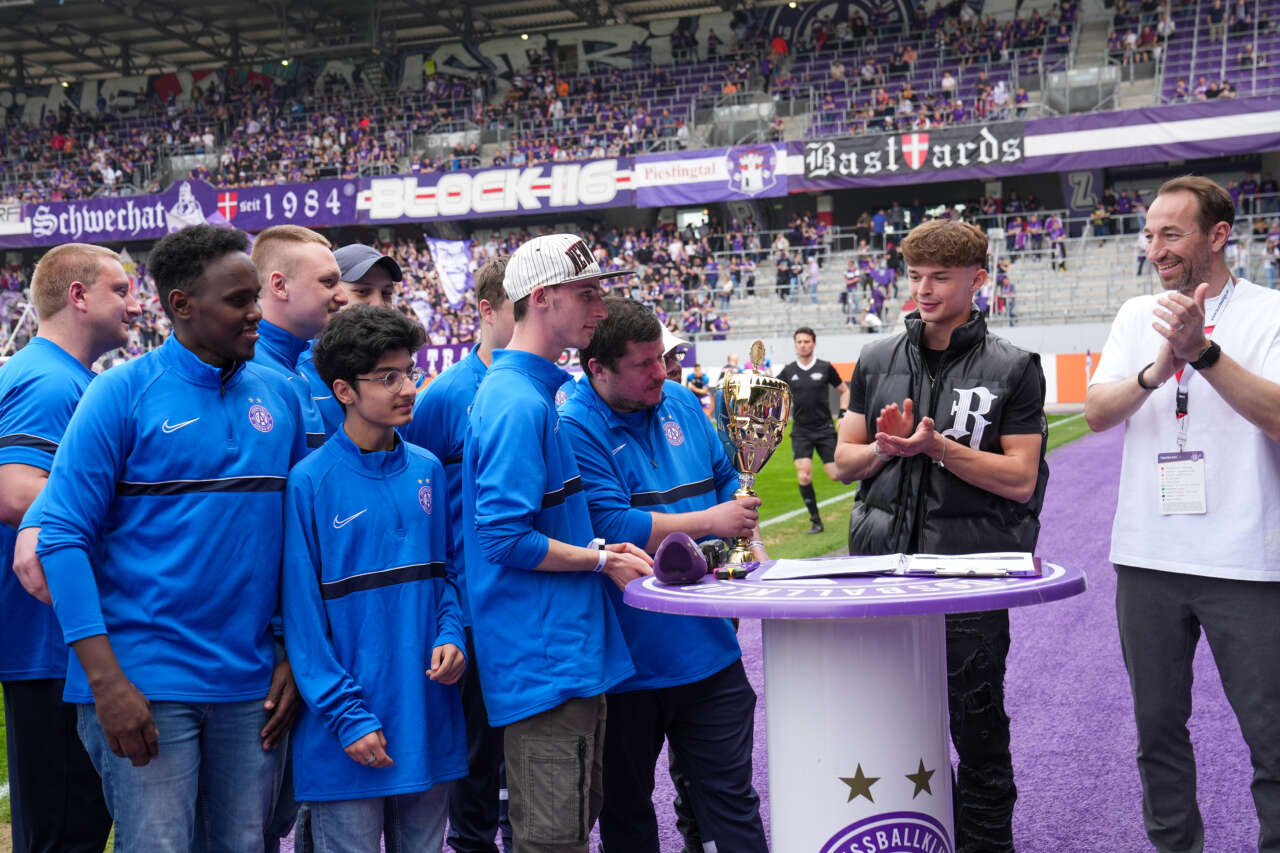 Coca Cola Inclusion Run & Ehrung im Stadion