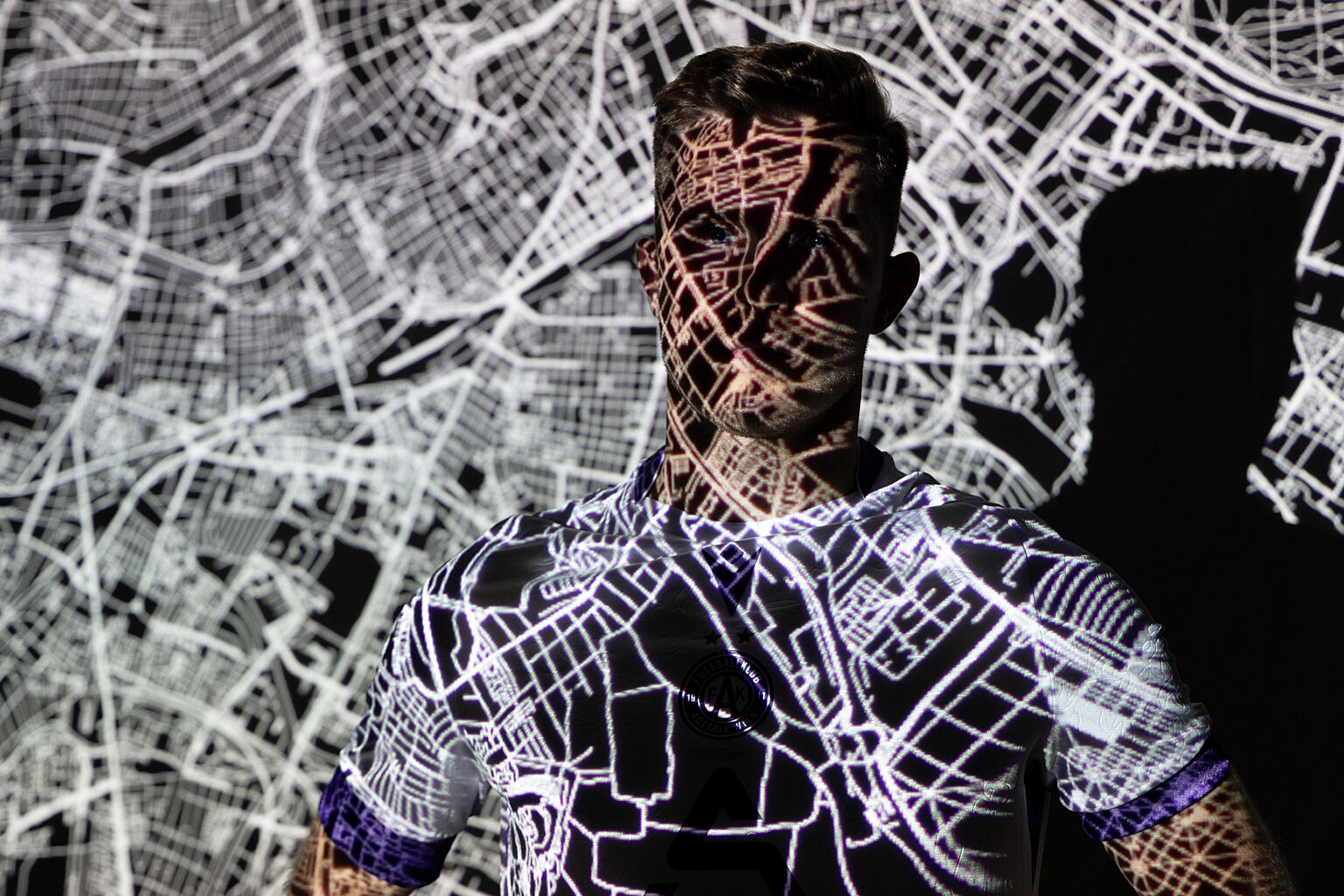 Tinymodelthuy leaks i have had dates with Kate a few times.